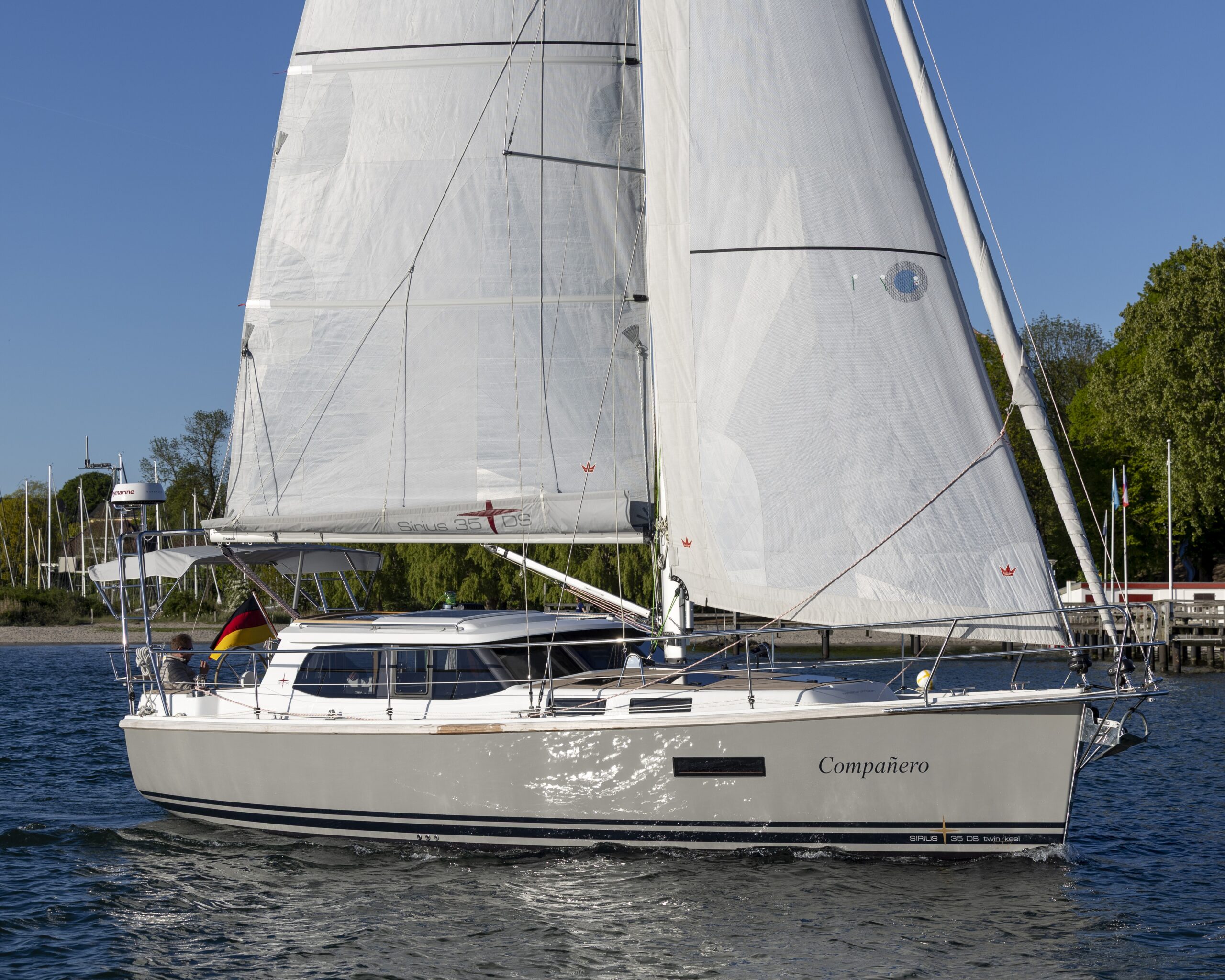 Sirius 35 DS – Annapolis Boat Shows